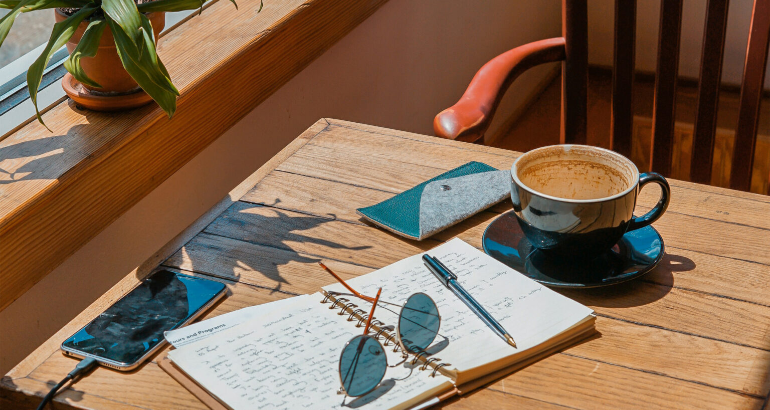 A guide to meaningful journaling - Refinelife