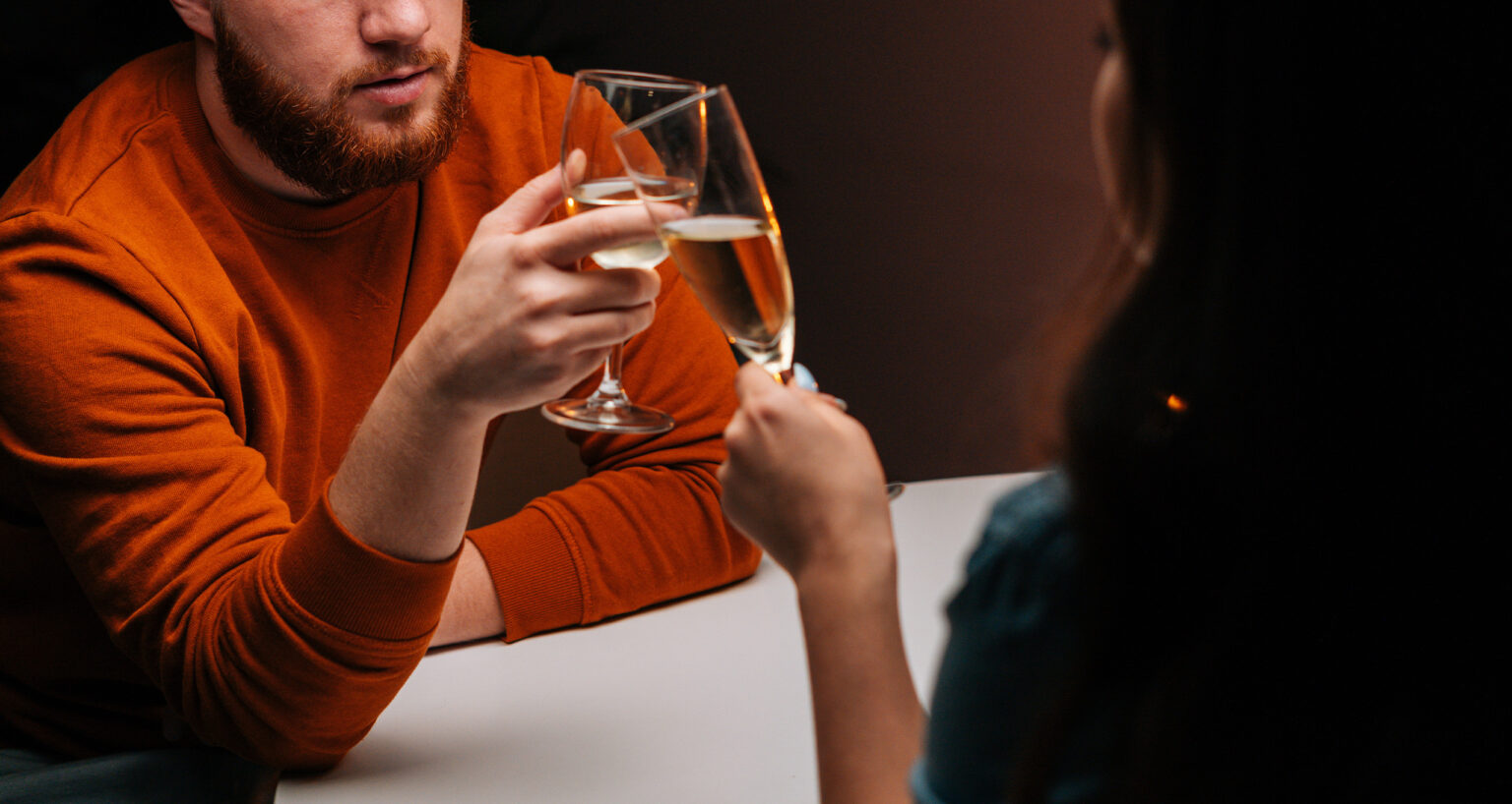 Red flags in relationships - Refinelife