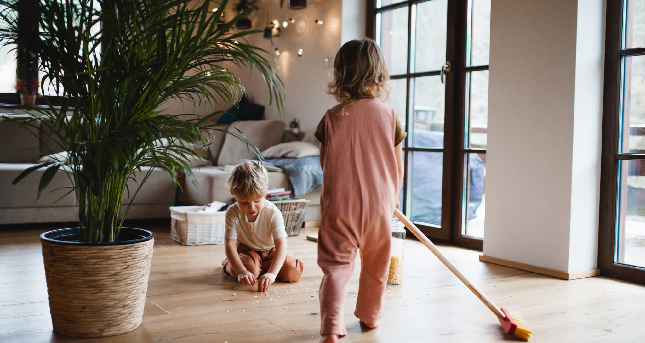 How to (actually) get stuff done with toddlers - Refinelife