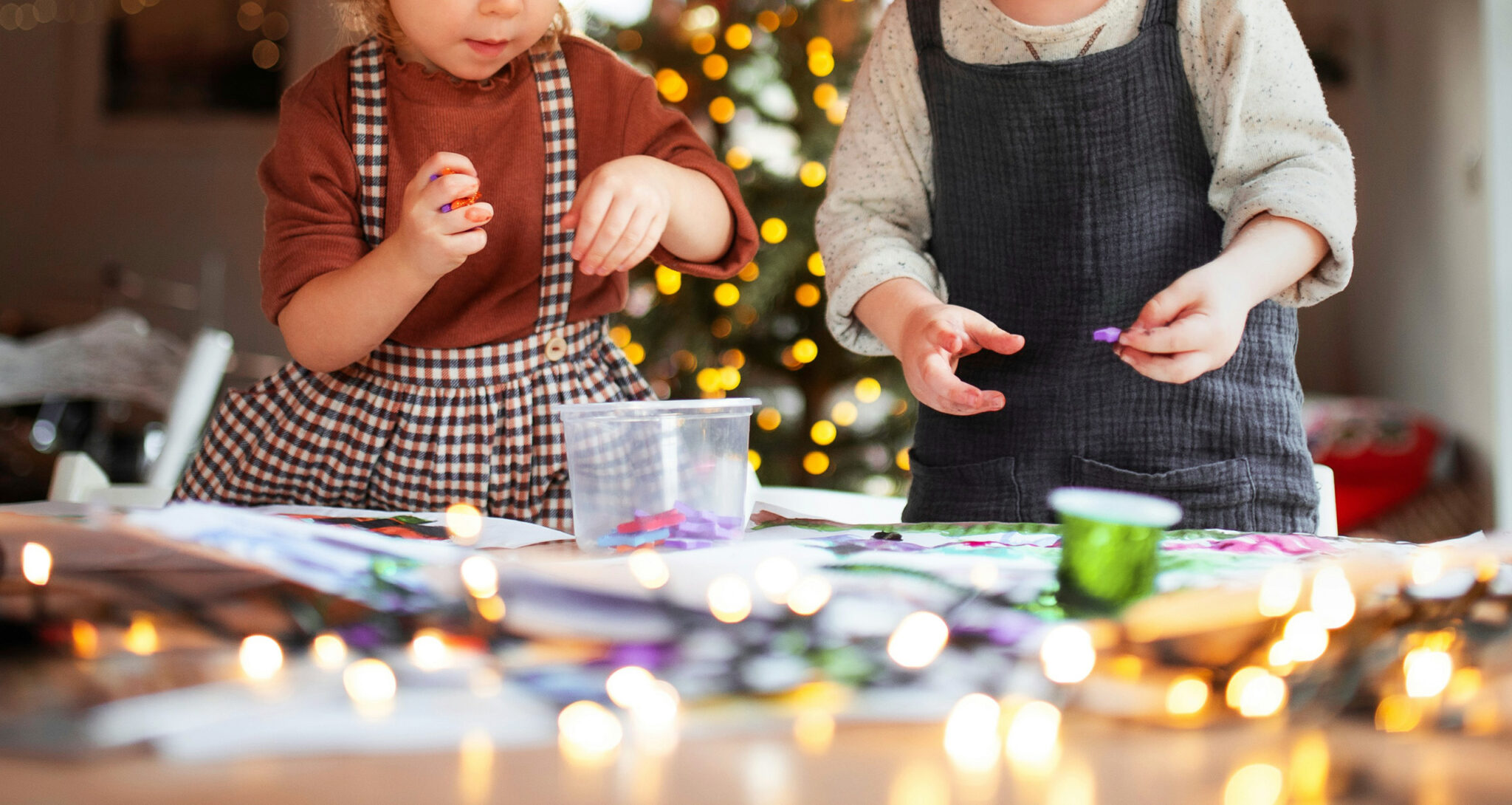 Small space hosting hacks for holiday gatherings - Refinelife
